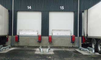 Concrete-embedded galvanized wheel guides Expresso