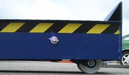 Truck wheel risers - Wheel risers with retractable castors