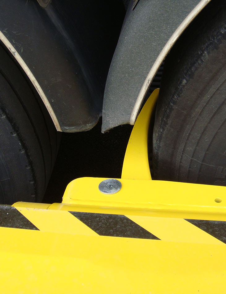 Dock Chocks - Wheel chocks for trucks